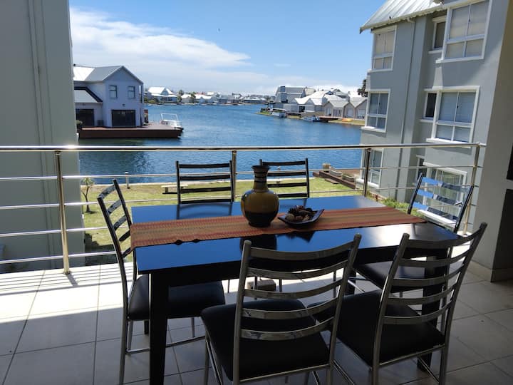 Coastal Life @ Kingston Oasis Marina Martinique - Jeffreys Bay