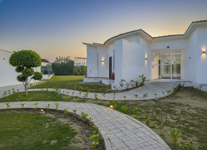 Wiseone Choice – Where Luxury Meets Nature - Noida