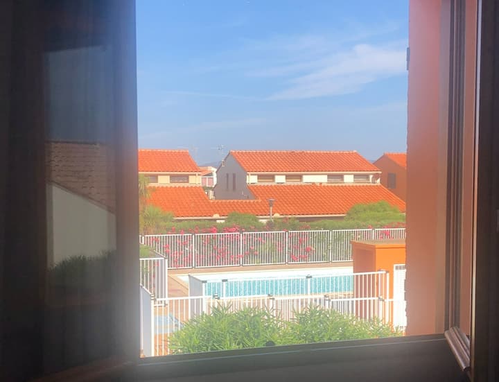 Maisonnette Au Bord De L’étang Avec Piscine - Le Barcarès