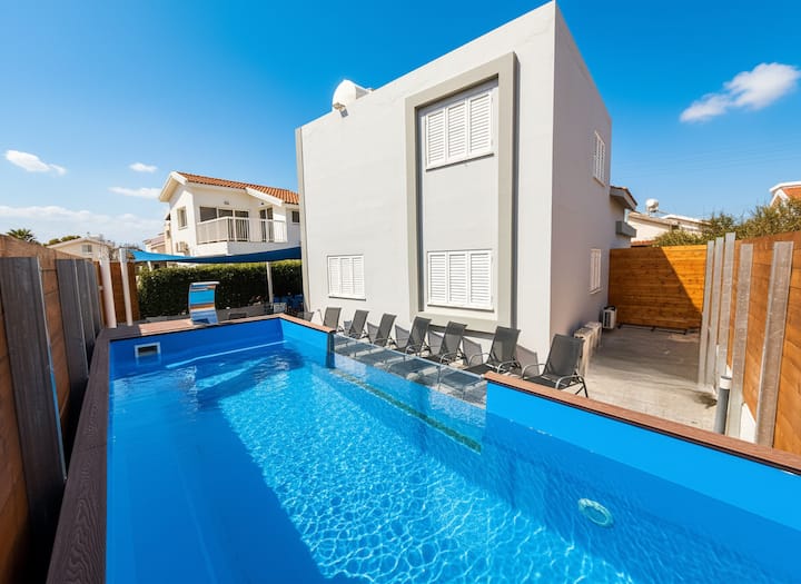 Sea-view 6 Bedroom Alakati Villa #24 - Cipro