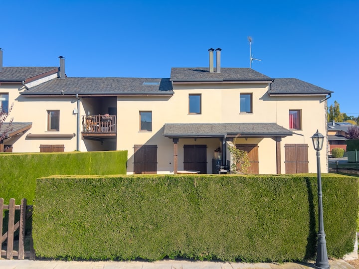 Casa Llum D’osseja – Jardín Y Tranquilidad - Alp