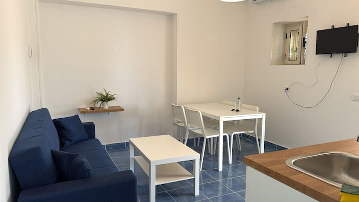 Appartamento Sul Mare Con Terrazzo, Posto Auto A.c - Agropoli