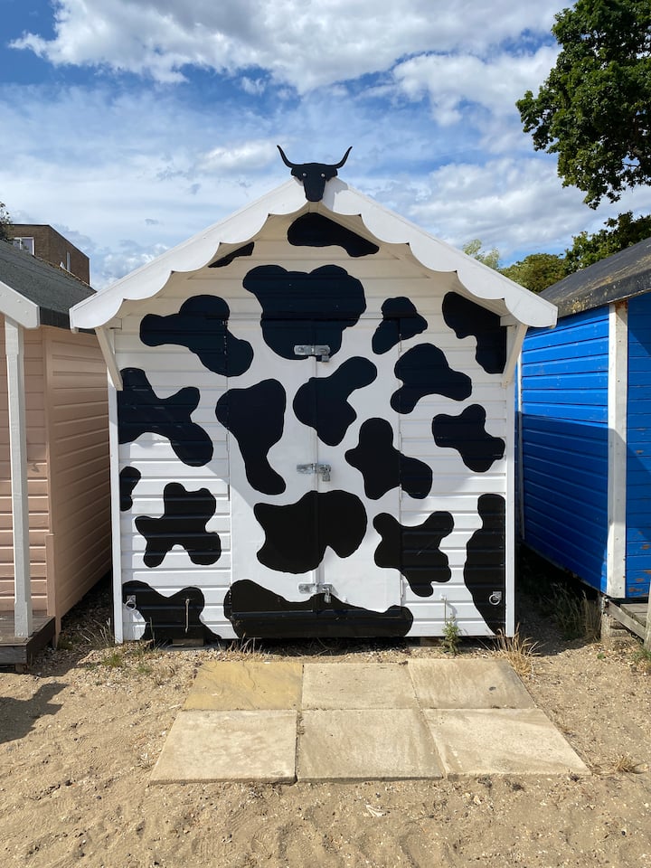 The Cow Shed - West Mersea Beach Hut - Mersea Island