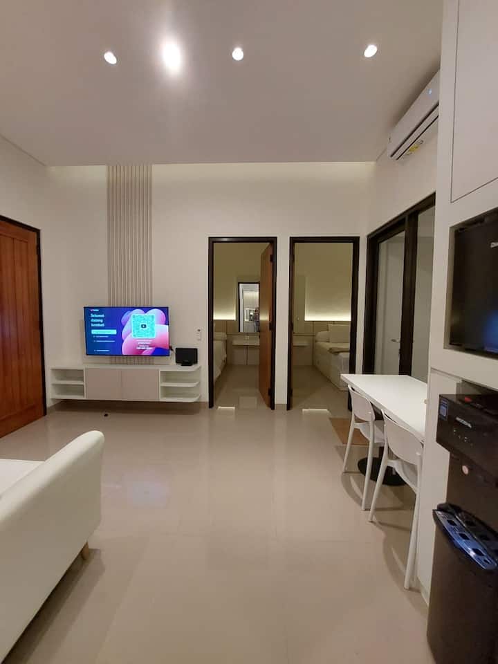 Kay House 3 – New Homestay, Clean & Modern - Yogyakarta