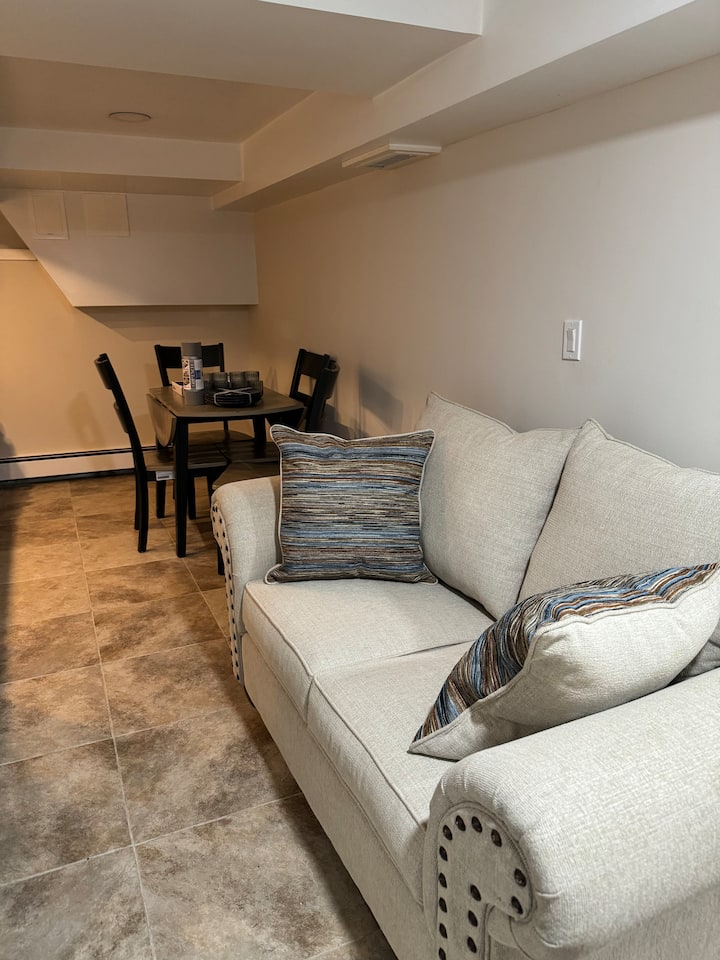 Cozy 1 Bdrm Kitchenette. - Yonkers, NY