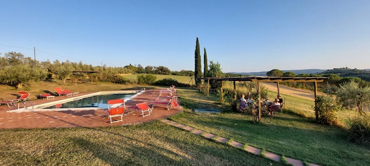 3-br Independent Tuscan House With Ac & Guardia - Toscane