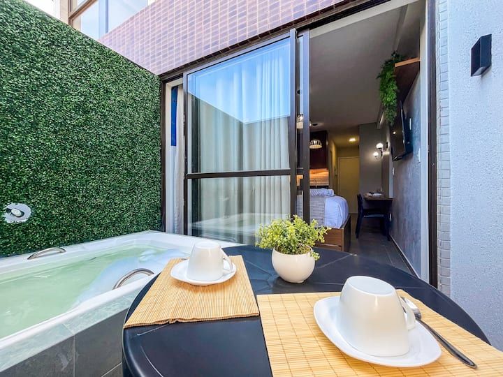 Jacuzzi Exclusiva-caminhe 2 Min Até A Praia/centro - Brazil