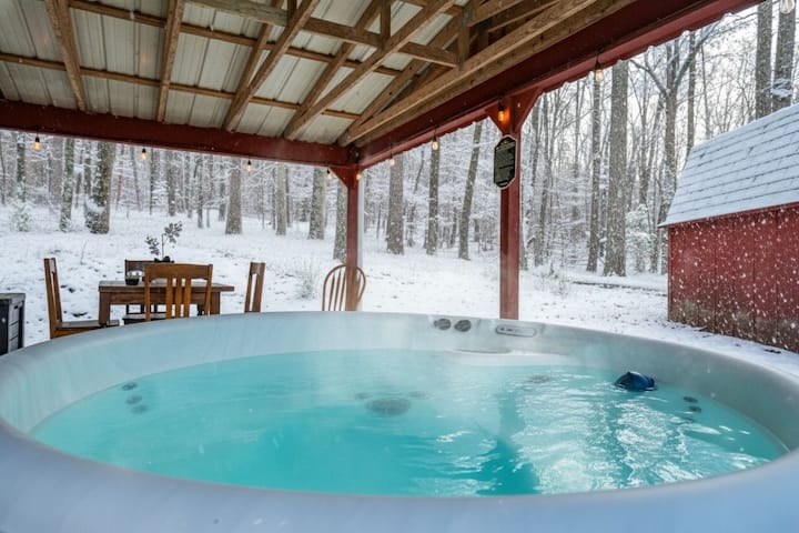 Cozy Hot Springs Cottage | Bike, Hike & Unwind - Hot Springs, AR