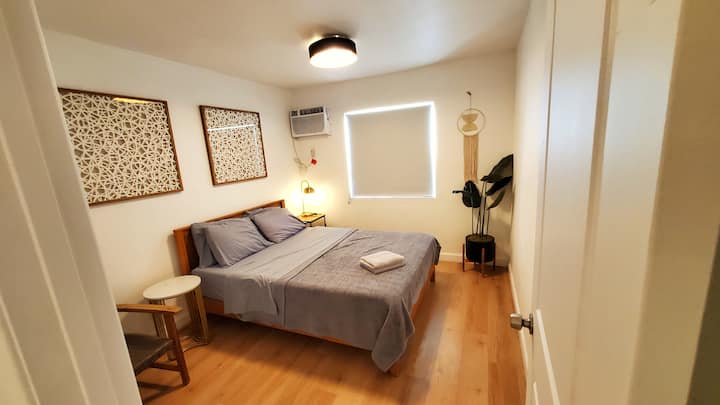 Stylish Getaway Private 12 Miles To Disneyland - La Habra, CA