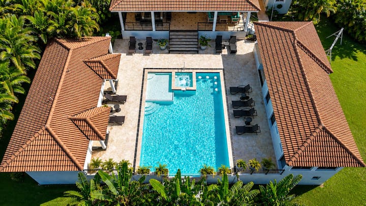 6 Bedrooms Solar Power 3 Indoor + 3 Outdoor - Cabarete