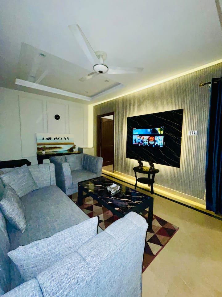 | Urban Nest Cozy 2bhk | Heated | Self Check-in | - 이슬라마바드