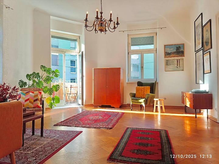 Vintage-altbau 62m² Mit Balkon Nahe Hbf - Graz