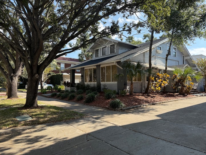 Historic Hyde Park Apartment Unit B - Tampa, FL