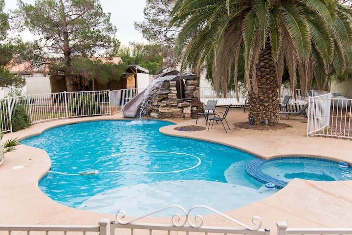 Heated Pool Close To Strip Safe Neighborhood Dream - Las Vegas, NV