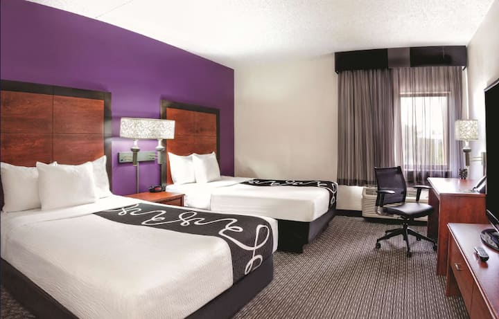 *2 Double Room | Laquinta Miami | Ideal For Groups - Miami, FL