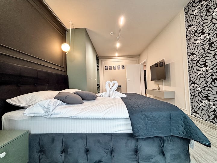 Sky Heaven - Airport 2 Bedroom Apartment - Parking - Odendorf