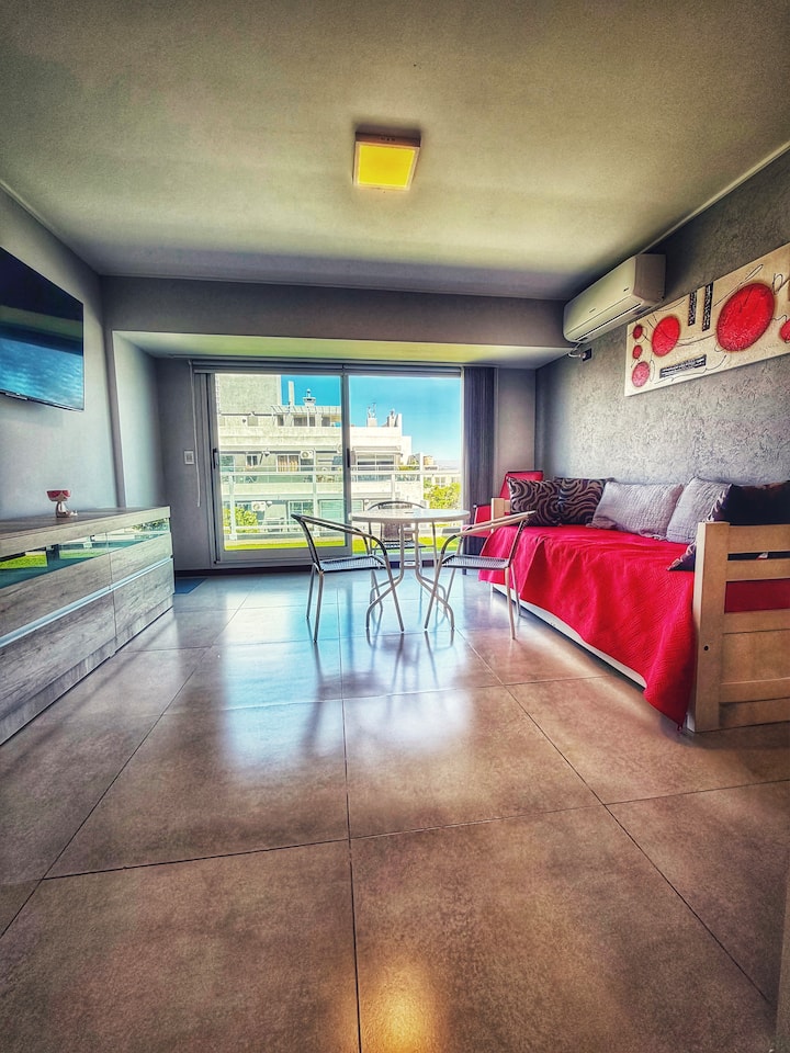 Depto. De "Primera Calidad" Balcón, Pile, Coch - Villa Carlos Paz