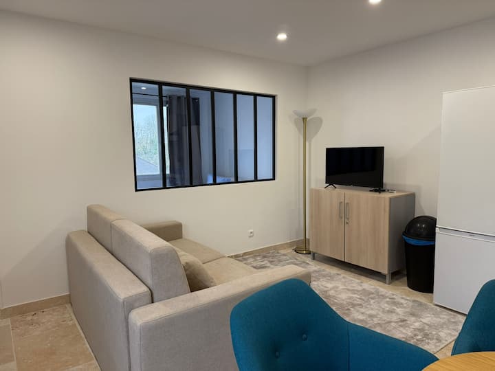 Le Prestige - T2 Neuf Et ÉQuipé - Évreux