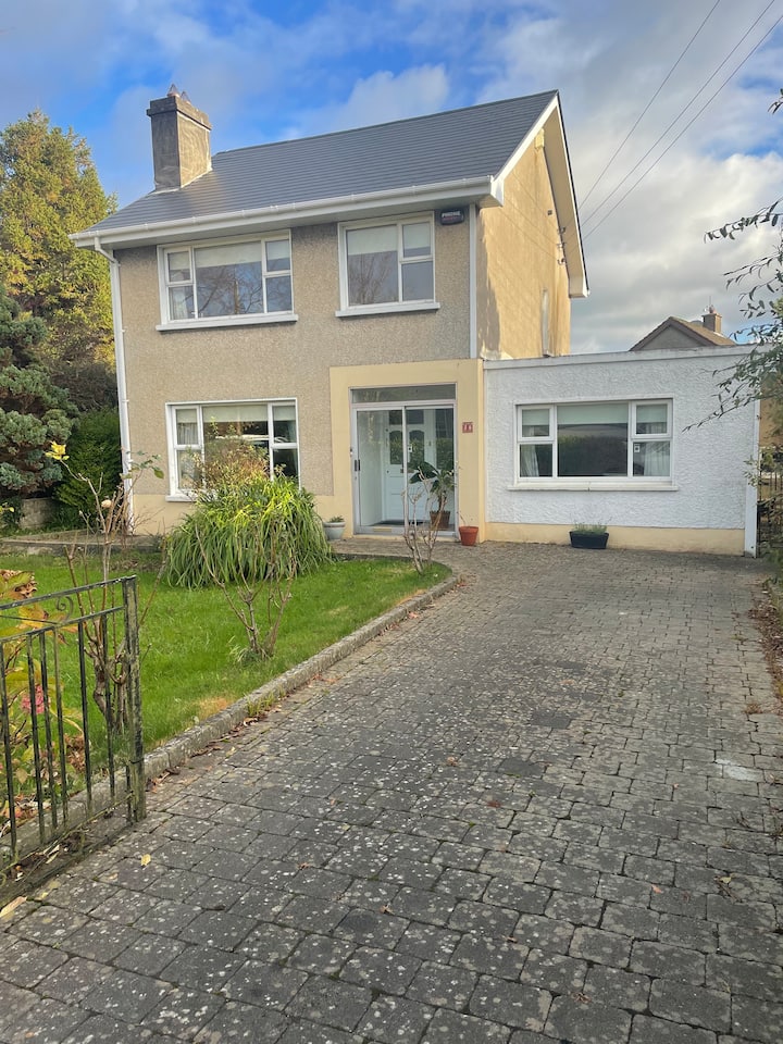 3 Bed Home With Garden In City Centre - Limerick City