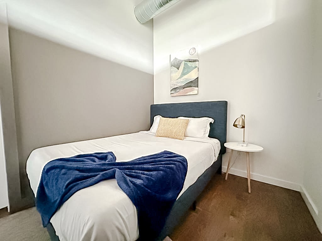 Soirée pyjama | Loft spacieux 1 chambre/1 salle de bain - Newton ...