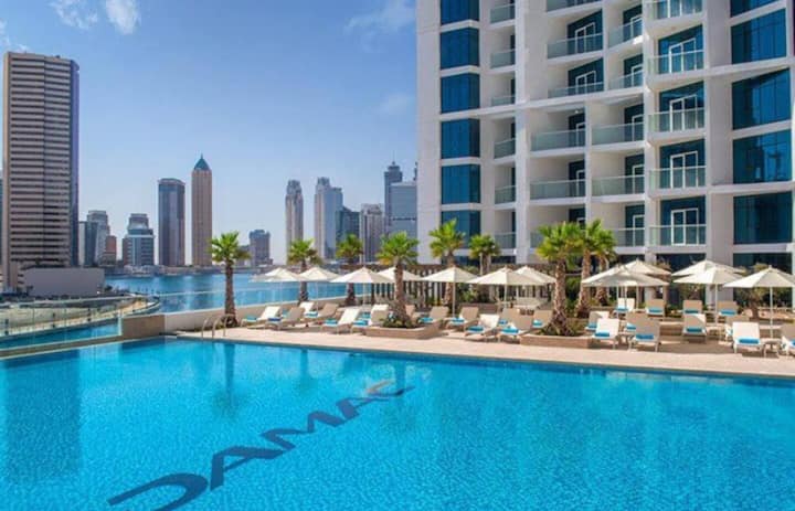 Luxe Prive Studio| Iconic Burj View| Business Bay - Dubai