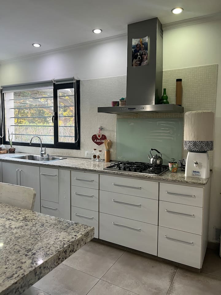 Casa En Tandil Con Parrilla, Pileta Y Patio - Tandil