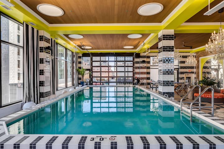 2 Bedroom |Pool| Paul Brown Stadium - Cincinnati, OH