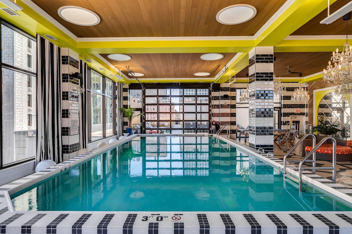 2 Bed |Carew Tower |Pool and Hot Tub - Flats for Rent in Cincinnati ...