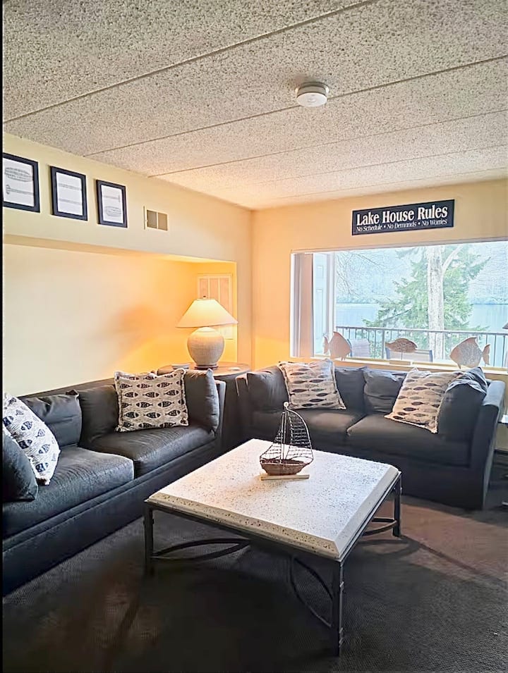 Big Boulder Lake Respite - Lake Harmony, PA