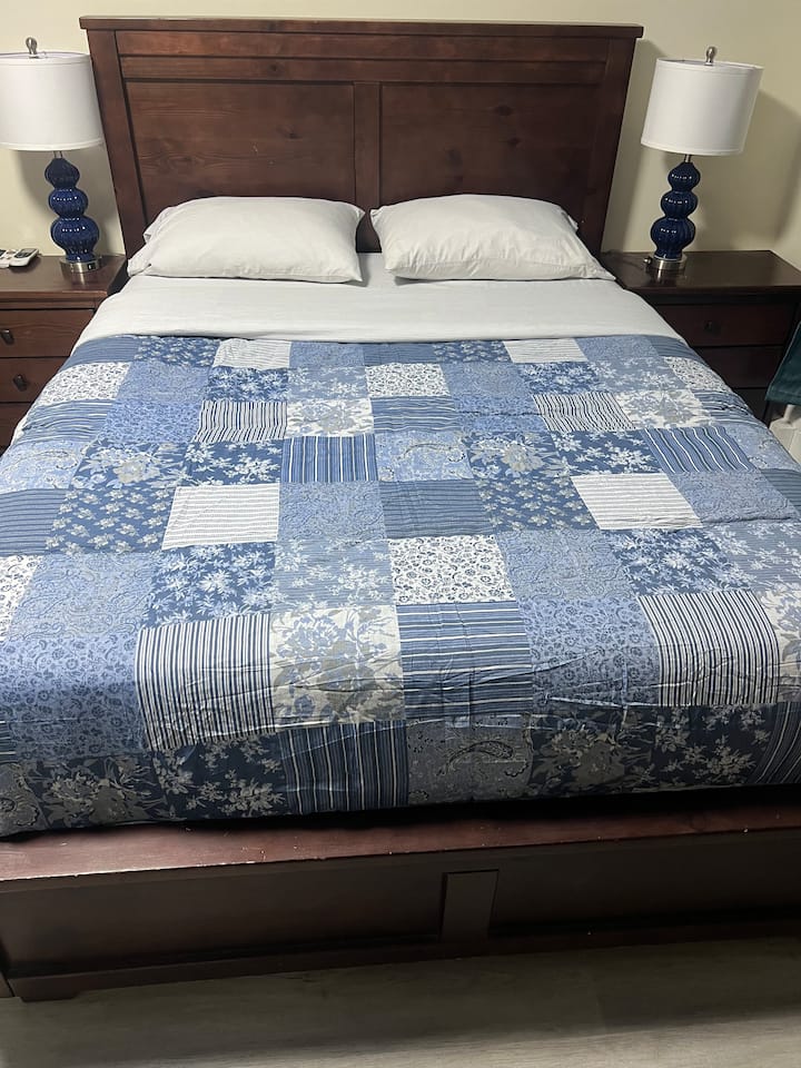 Spacious And Cozy 1bedroom 1bath Home - Las Vegas