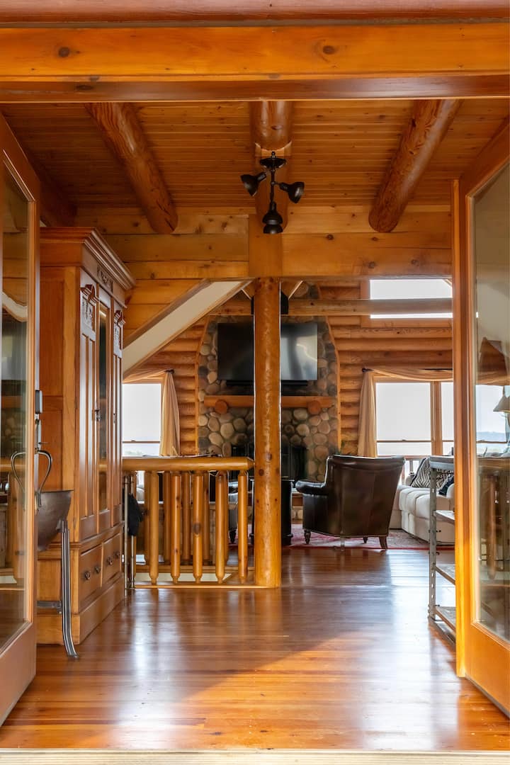 Sherwood Lodge •Mountains •Hottub •Theater•sauna - United States