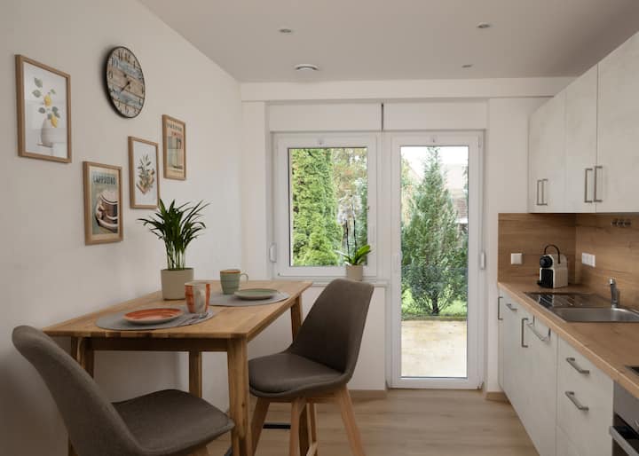 Ferienhaus Mit Zwei Wohneinheiten (Obergeschoss) - Neckargemünd