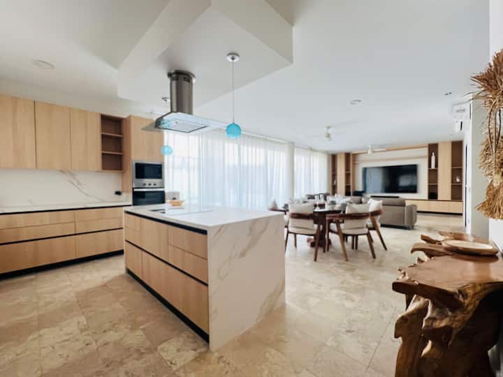 Modern 3br Apartment In Prime Playa Location - Playa del Carmen