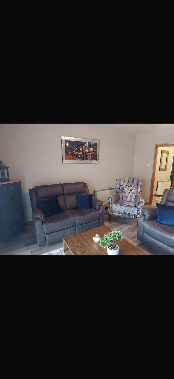 Beautiful 2 Bed Apartment In The Heart Of Derry - Derry