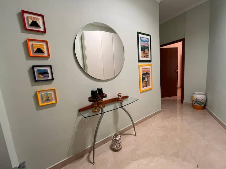 Appartamento Centro Vomero
"A Casa Di Enzo" - Naples