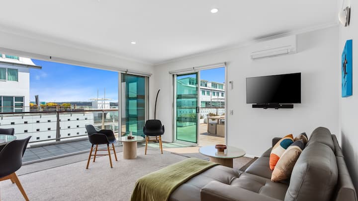 Qv Stays Princes Wharf 1 Bed At With Huge Balcony - Auckland