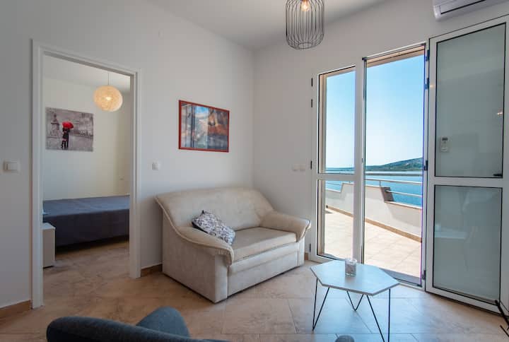 Apartment Lazic With Terace By Pag Tours - Pag