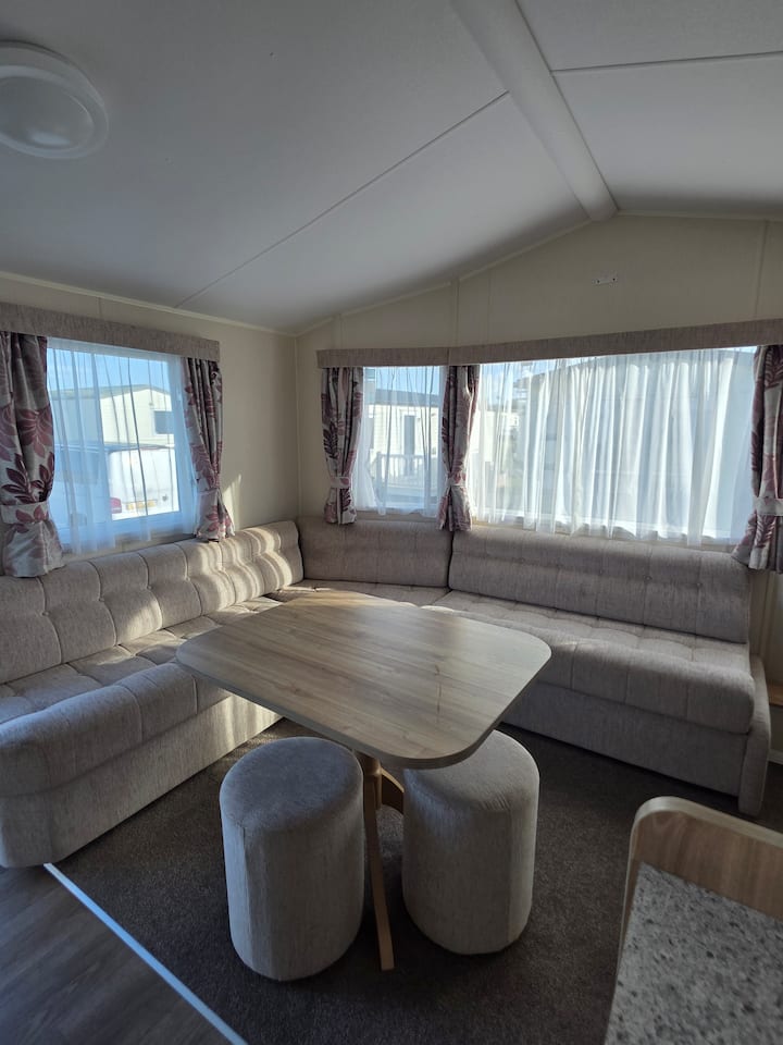 3 Bedroomed Holiday Home, Sunvally Caravan Park - North Wales