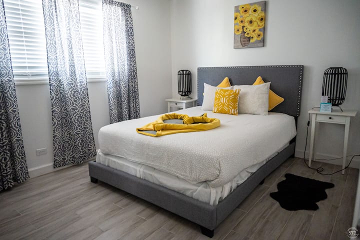 Beachfront 2br Suite - Free Airport Pickup - The Bahamas