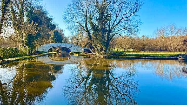 Near Grove Hotel &
Harry Potter Studio - Watford