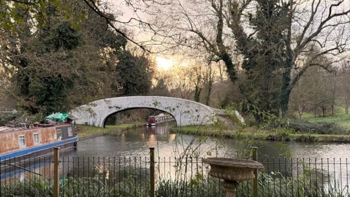 Near Grove Hotel &
 Harry Potter Studio - Watford