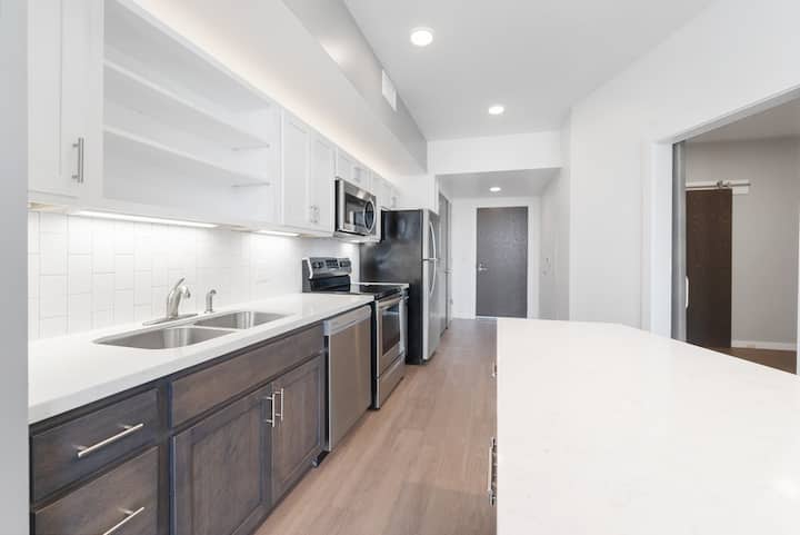 Unfurnished 1bed/1bath Stylish Apartment - Waterloo, IA