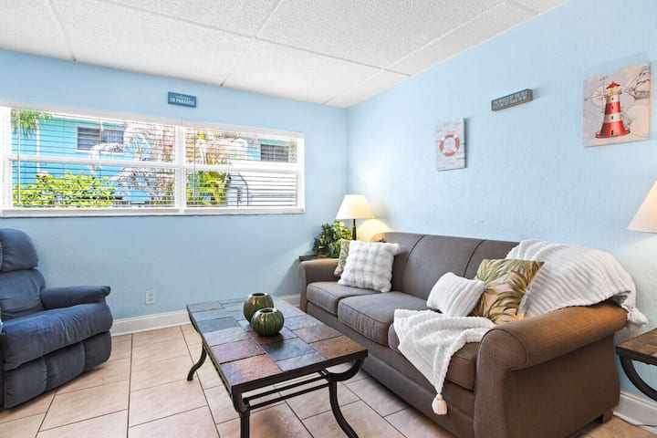 Pet-friendly Cocoa Beach Condo In A Quiet Area - Cape Canaveral, FL