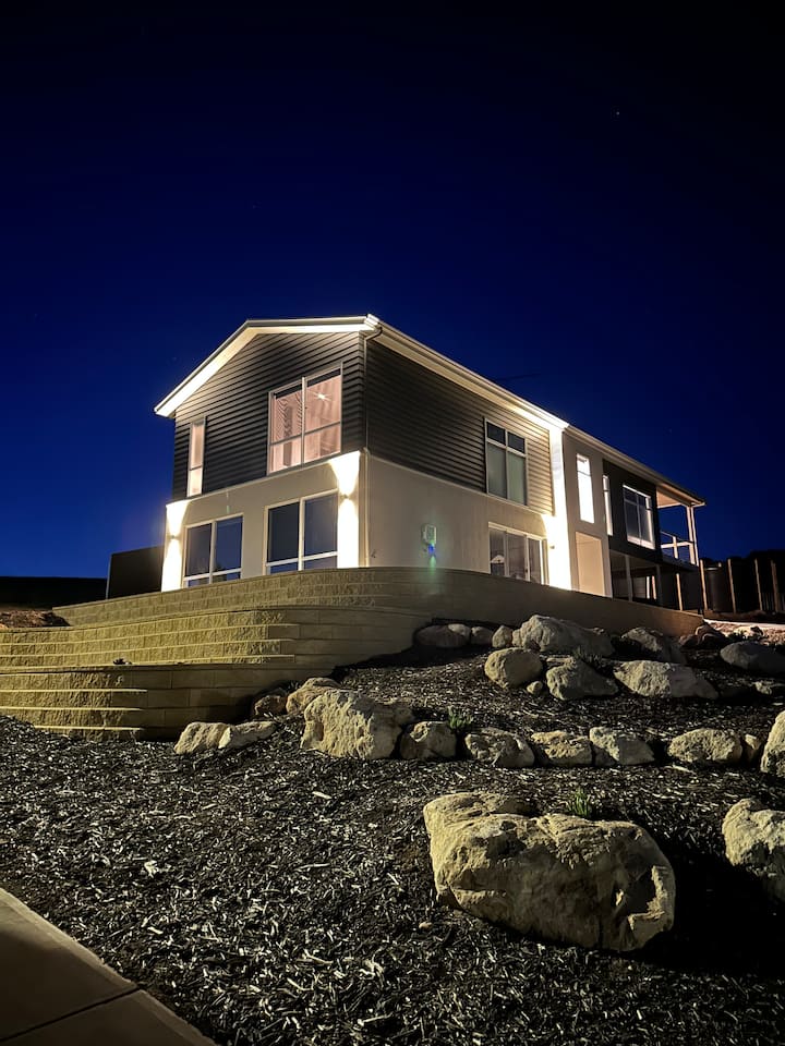 Seaview Escape (Your Dream Ki Break) - Emu Bay