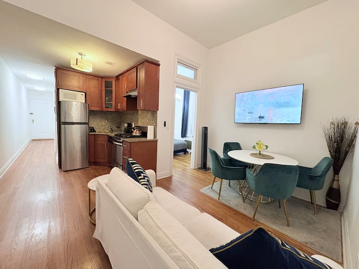 Uws 2br | Steps To Central Park & Lincoln Center - The Bronx, NY