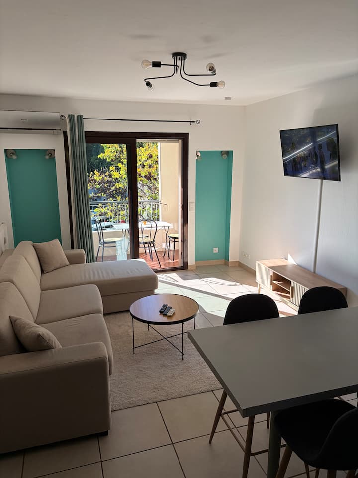 Studio Lumineux Avec Terrasse 15 Min Du Palais - Vallauris