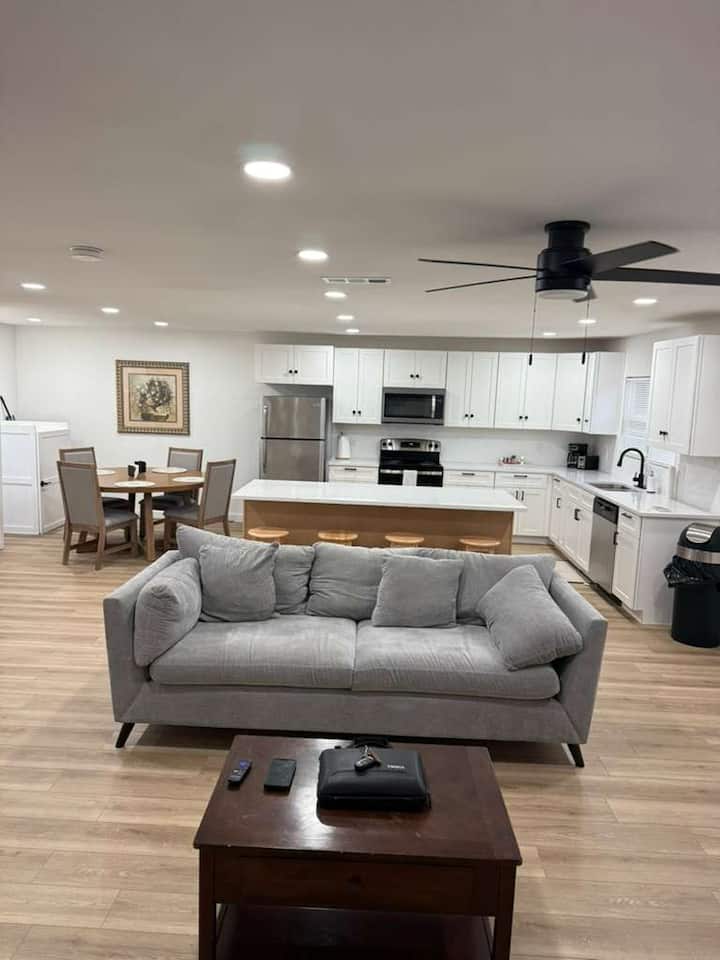 Cozy Home In Garland Tx- Modern And Comfortable - Rowlett, TX