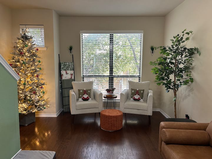 Minutes From Uta, At&t Stadium, Globe Life Field - Arlington, TX