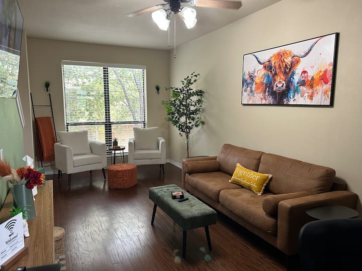 Minutes To Uta, At&t Stadium, Globe Life Field - Arlington, TX