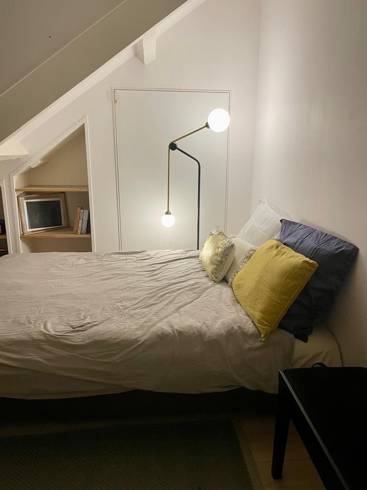 Top floor room in a recently renovated house- NDSM - Houses for Rent in ...